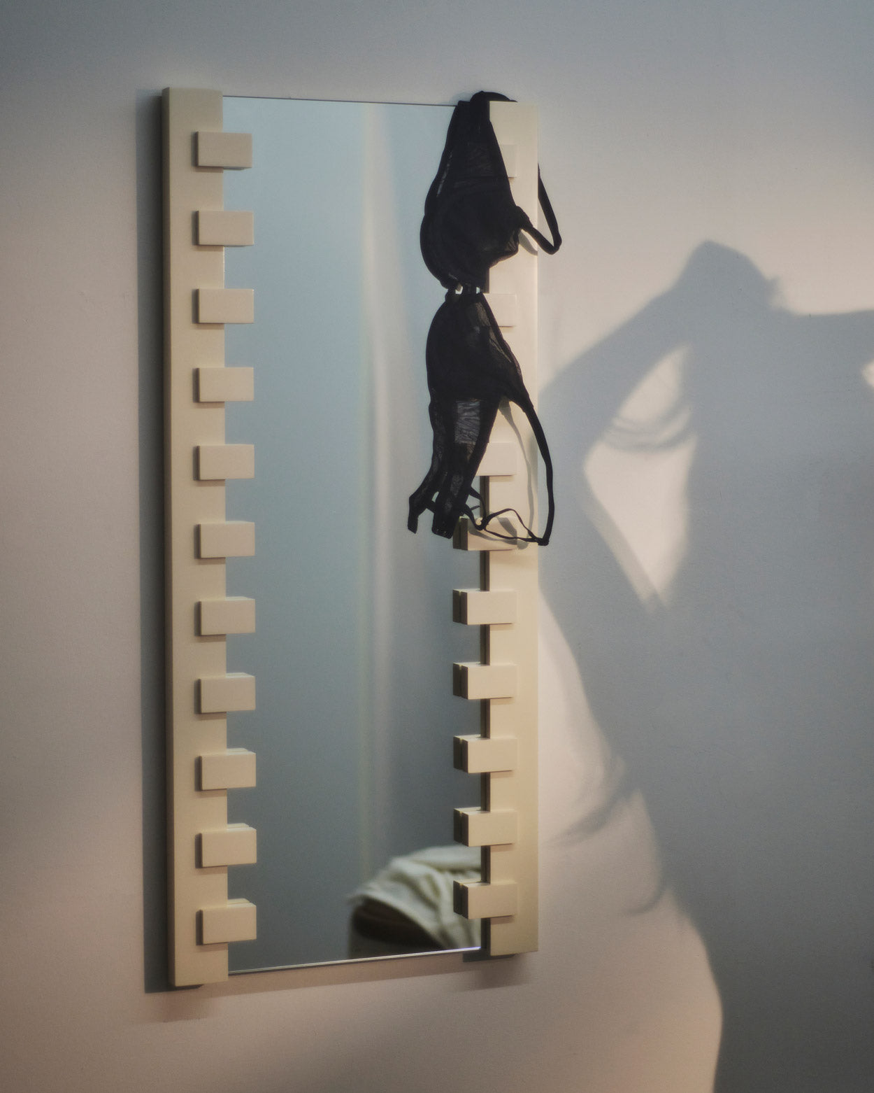 Zip - Pearl – ready to hang