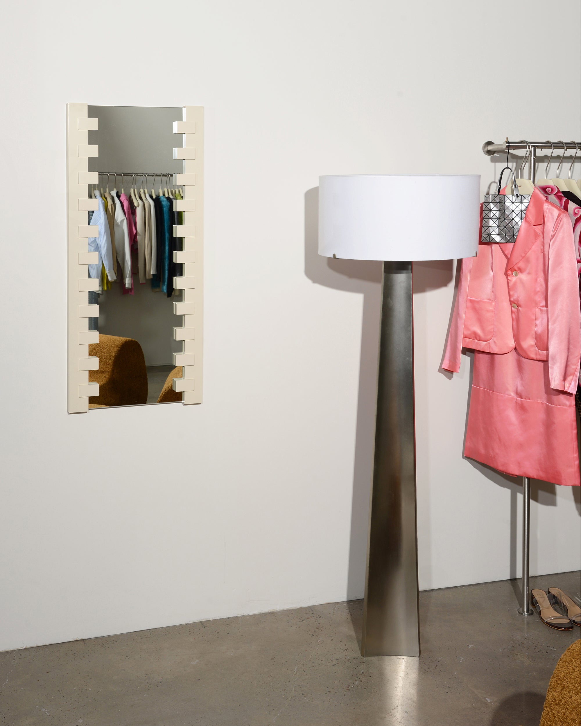 Zip - Pearl – ready to hang